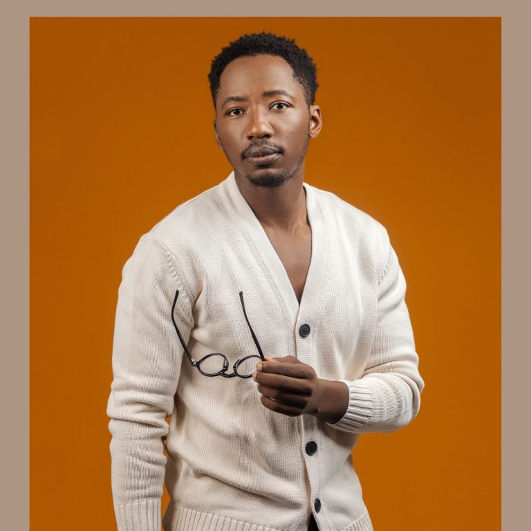 Zozibini Tunzi Is Crowned Miss South Africa 2019